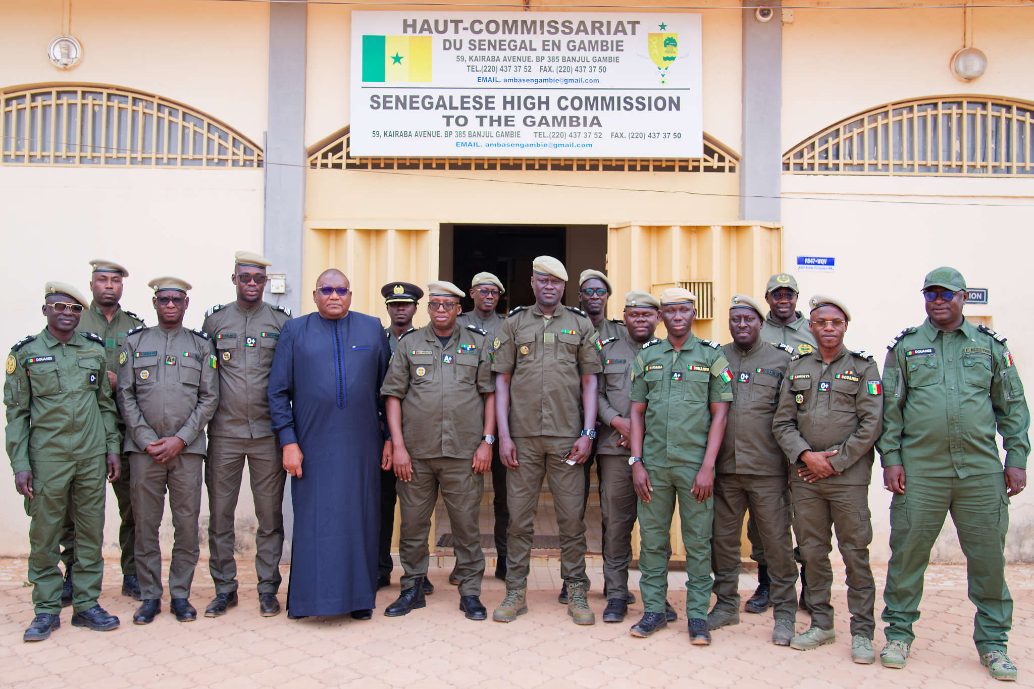 Visite de courtoisie à l’Ambassade du Sénégal à Banjul - Douanes ...